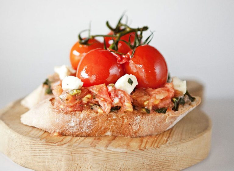 Fylltir smátómatar – Íslenskt grænmeti